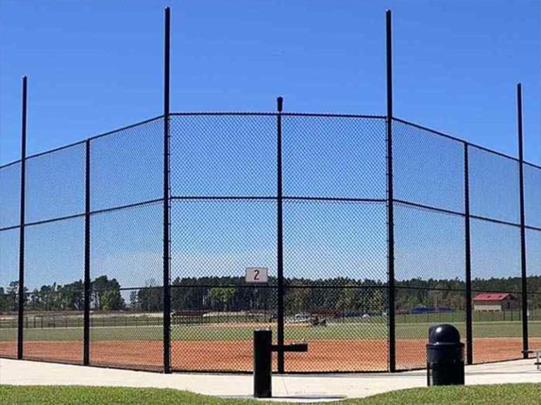 Commercial Sports Fencing l B&T Fencing