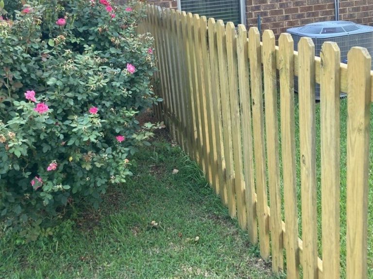 Fence Company Tallahassee, Florida l B&T Fencing